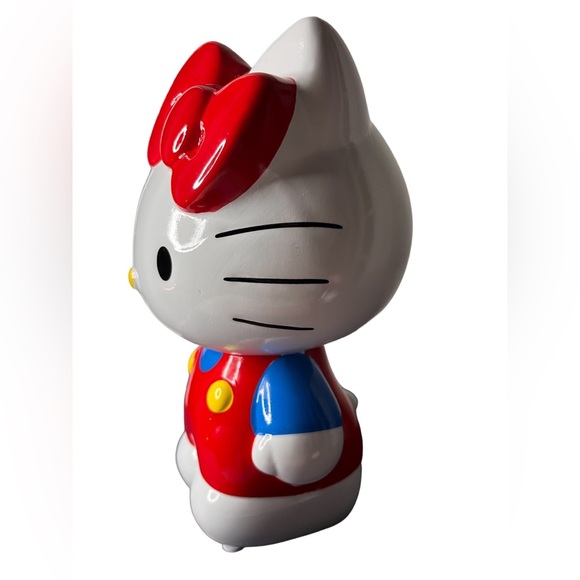 Hello Kitty | Accents | Brand New Sanrio Hello Kitty Ceramic Figural ...